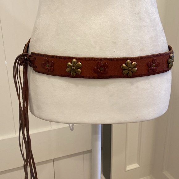 Accessories | Vintage 9s Leather Metal Flower Western Concho Tie ...